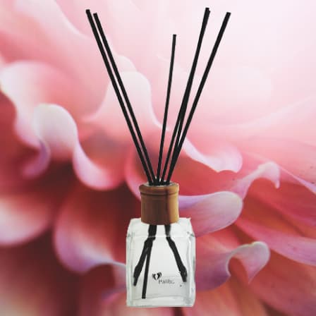 Reed Diffusers in glass bottles - premium grade aroma oil & quality reeds